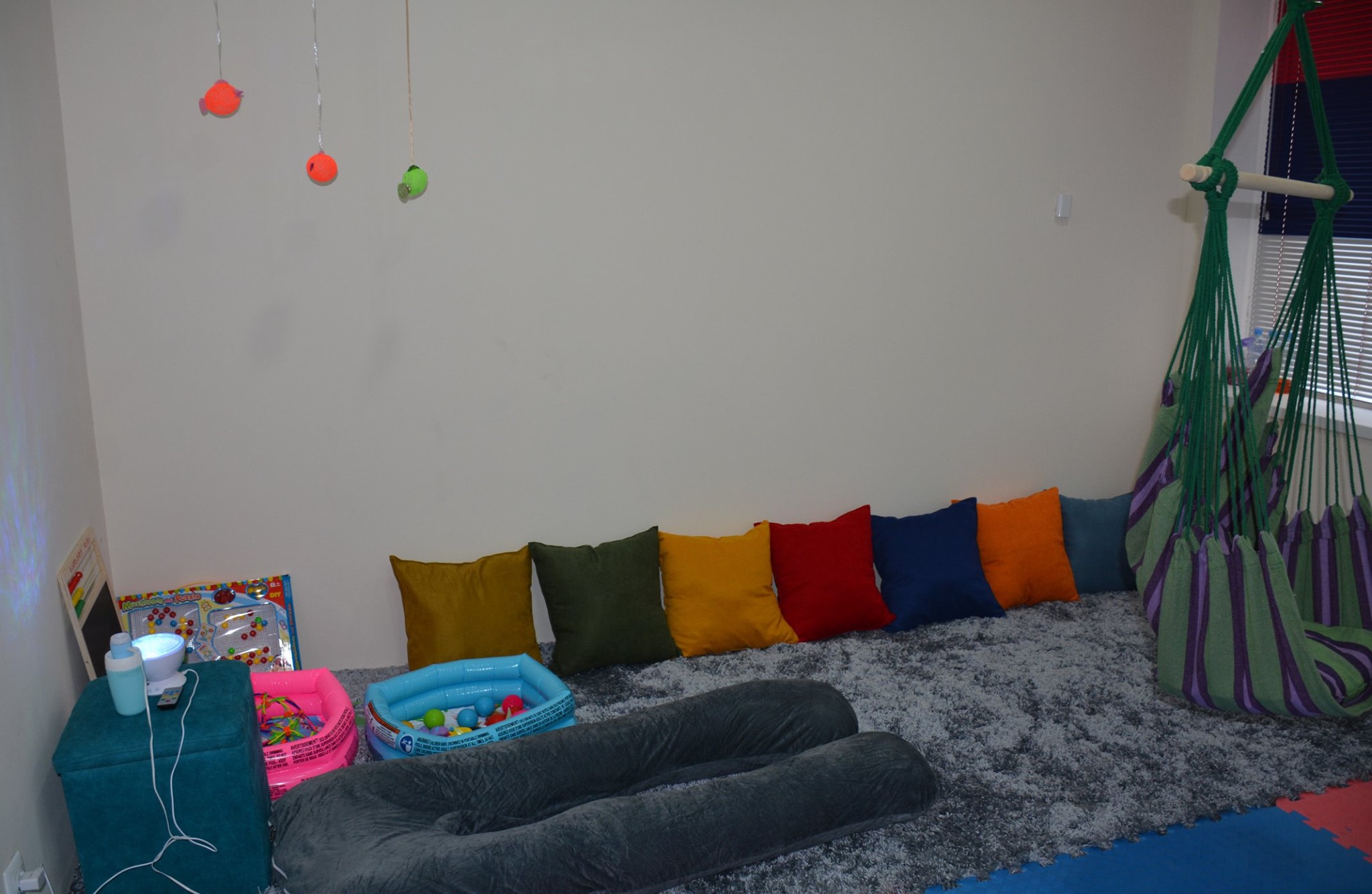 Setting up a sensory integration room for children with disabilities ...
